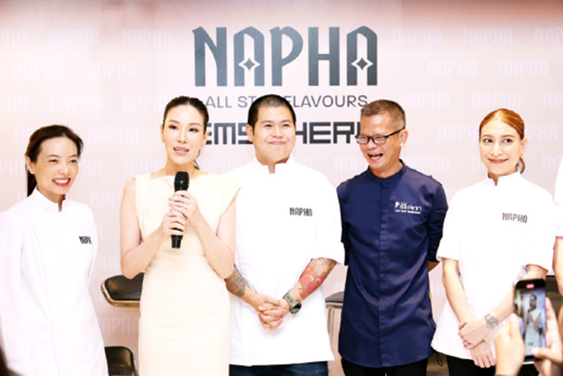ผู้หญิง - ปักหมุด ‘NAPHA’ สุดยอดความอร่อยระดับตำนาน แท็กทีมเหล่าเซเลบริ ...