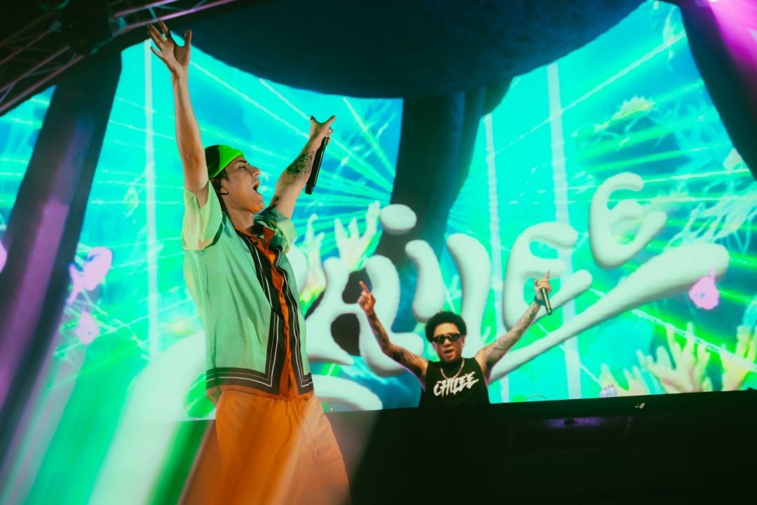 บันเทิง - ฟินไม่พักกับทัพศิลปิน ใน'ZEADOM FEST'ครั้งแรกของเทศกาลดนตรีปาร์ตี้เรืองแสงริมทะเลบนหาด ...