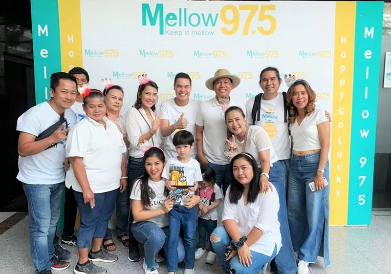 บันเทิง - สนุกยกกำลัง 3 กับสินเจริญ Mellow Show Meeting Fanclub