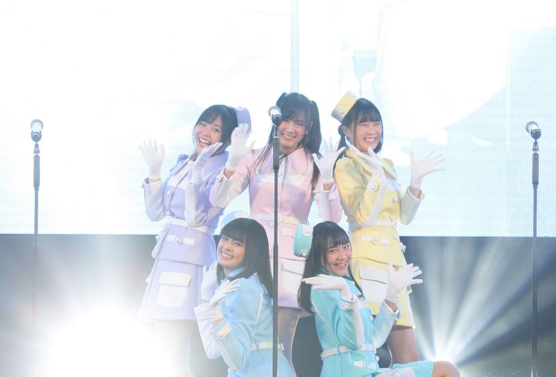 บันเทิง - 'LAST IDOL'จัดงาน 'LAST IDOL DEBUT STAGE'กระหึ่ม! พาร์ค พารากอน