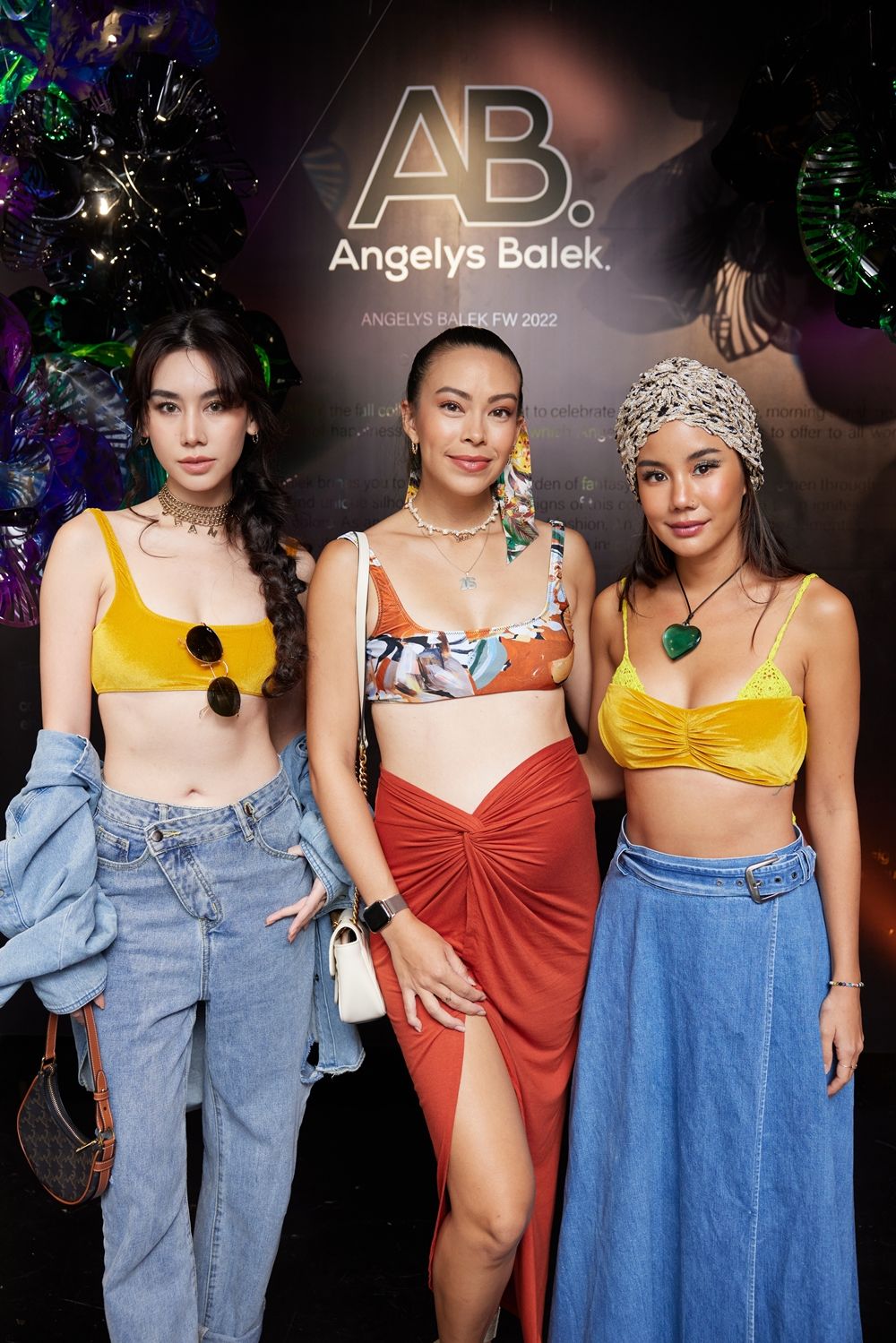 บันเทิง - เหล่าซุปตาร์ เดินสับโชว์เอวเอสเปิดตัว AB. Angelys Balek