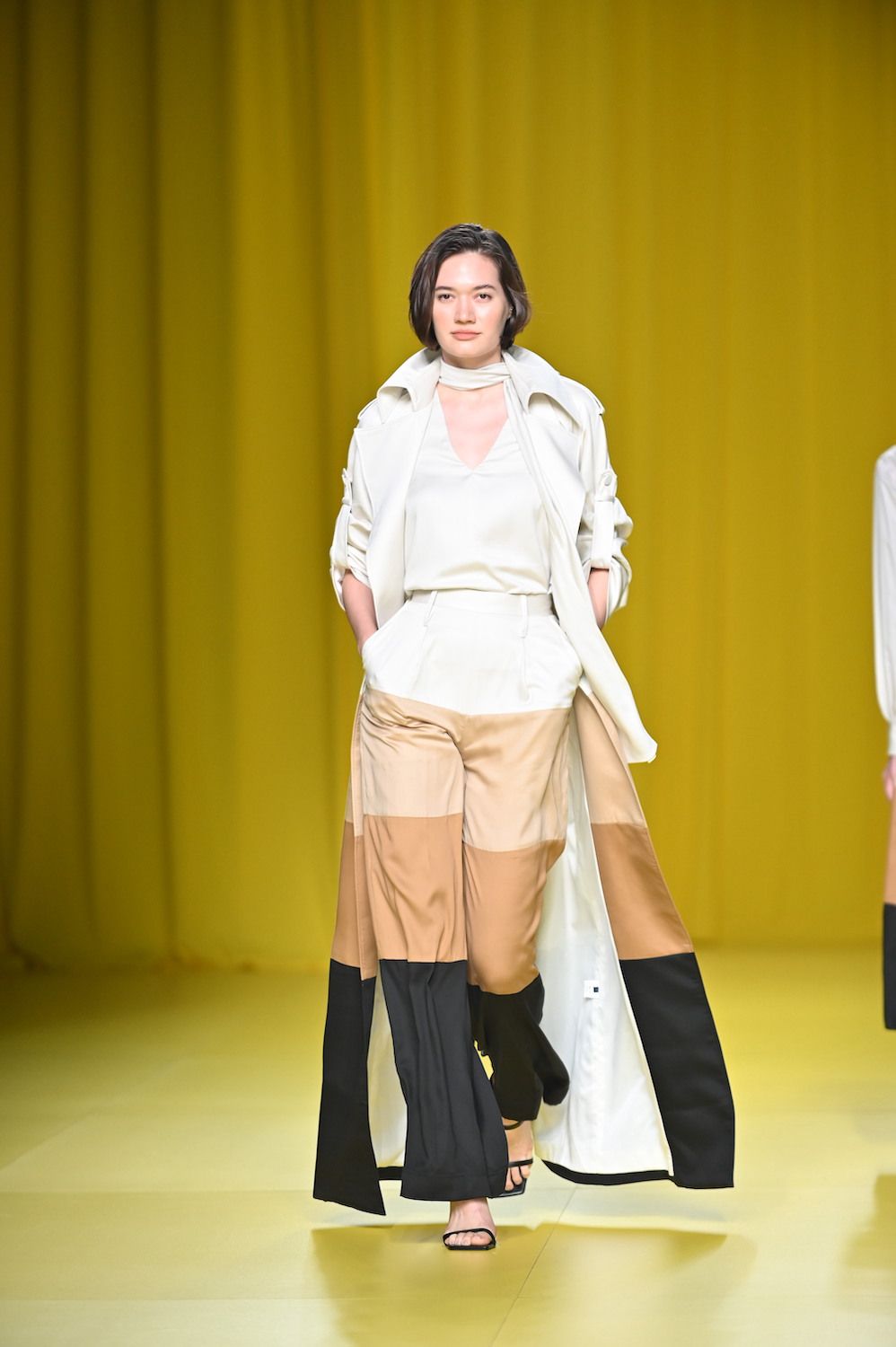 ผู้หญิง - ASAVA Autumn/Winter 2022 Collection'Time to focus on what ...