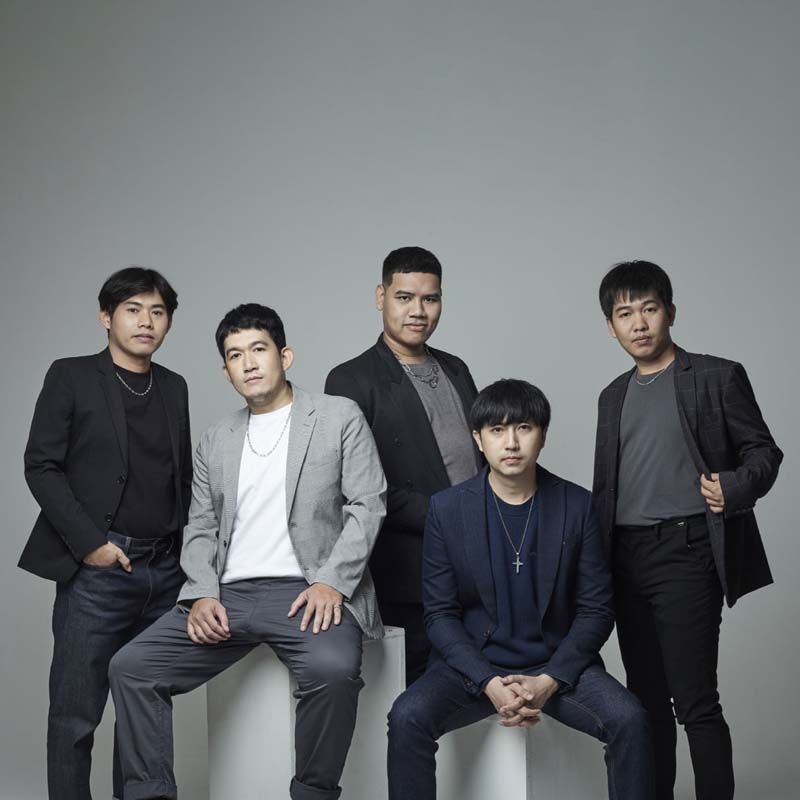 บันเทิง - ค่าย HighHow เปิดตัววง KNOBB (น็อป) ประเดิมเพลงช้ำจากชีวิตจริง ‘รออยู่ที่เดิม’