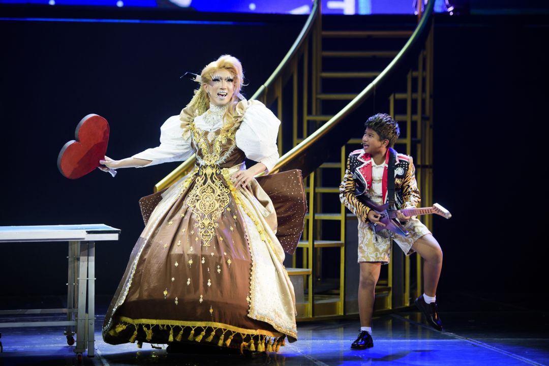 บันเทิง - ลุ้นผลงานมาสเตอร์พีซ 'สนยุกต์' หรือ 'มาดามมด'เป็นแชมป์ 'THE ...