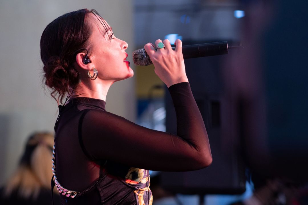 บันเทิง - 'NINJA Office Show'เล่นใหญ่ ควงศิลปินสวยหุ่นสับ 'มาช่า วัฒน ...