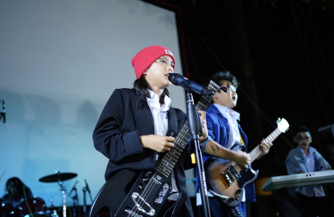 บันเทิง - 'ไรท์เตอร์ แลบ'จัดฉาย 'Bad Boyz Band' กลางแปลง ชาวระยอง ...