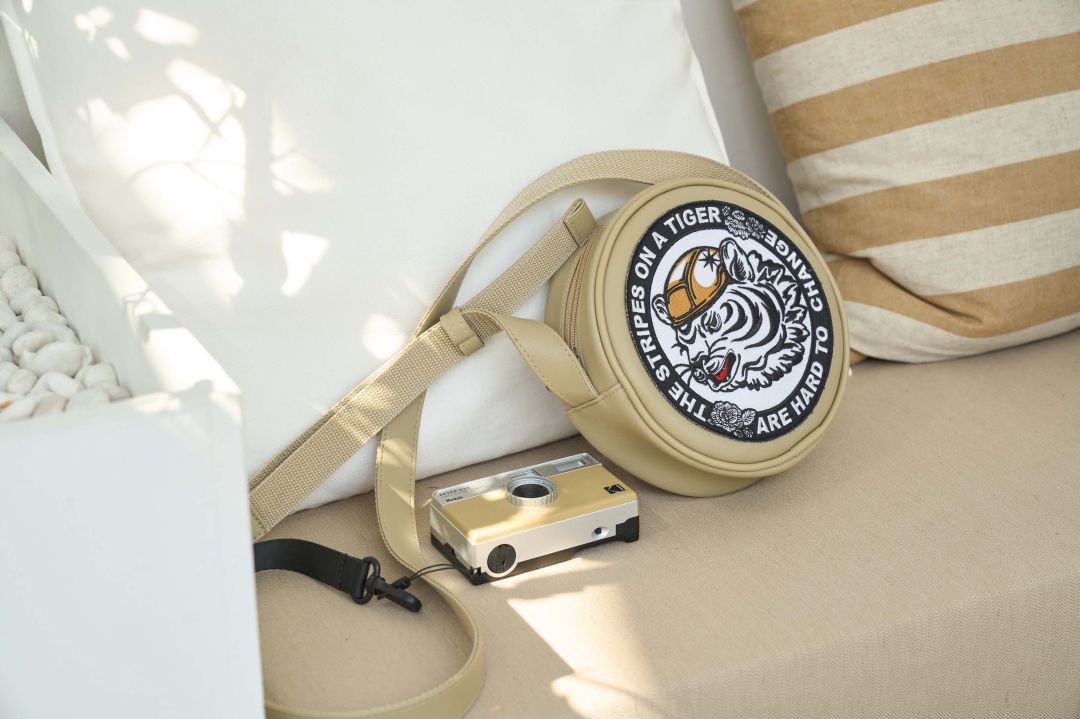 ผู้หญิง - เปิดตัวคอลเลคชั่นพิเศษ ‘Beware of TIGER’ ผลงานคอลแลปจาก ‘ยูน ...