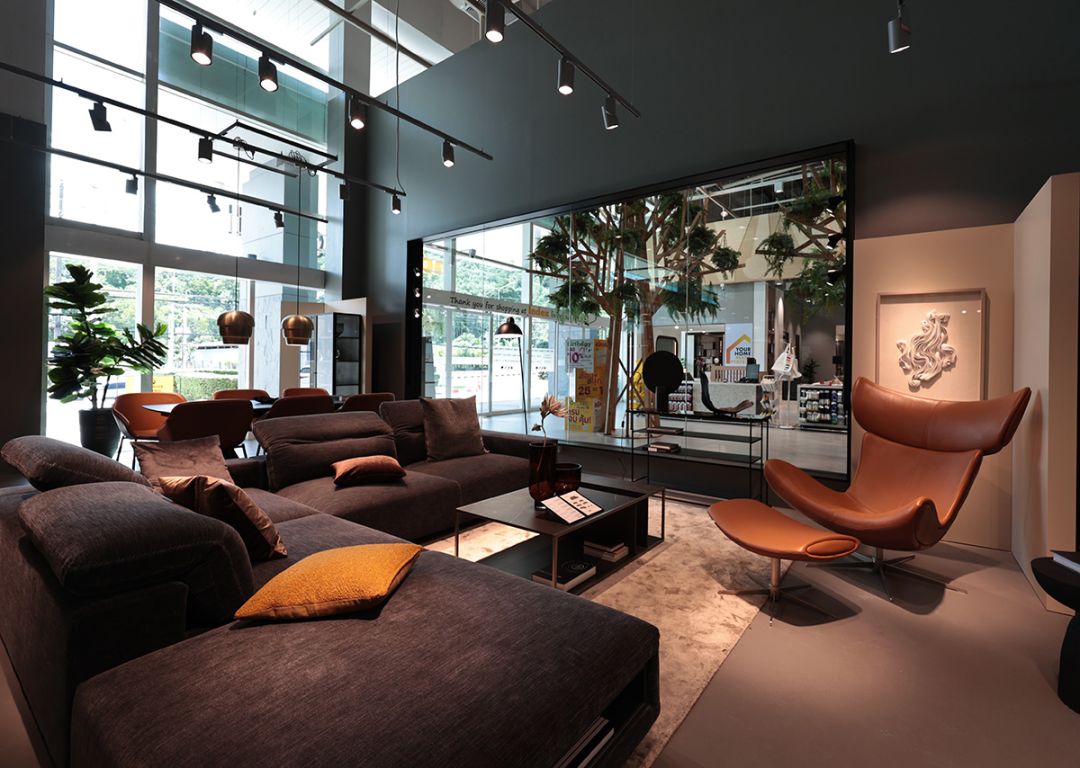 ผู้หญิง - สัมผัสความAffordable Premiumใจกลางภูเก็ตกับเฟอร์นิเจอร์BoConcept