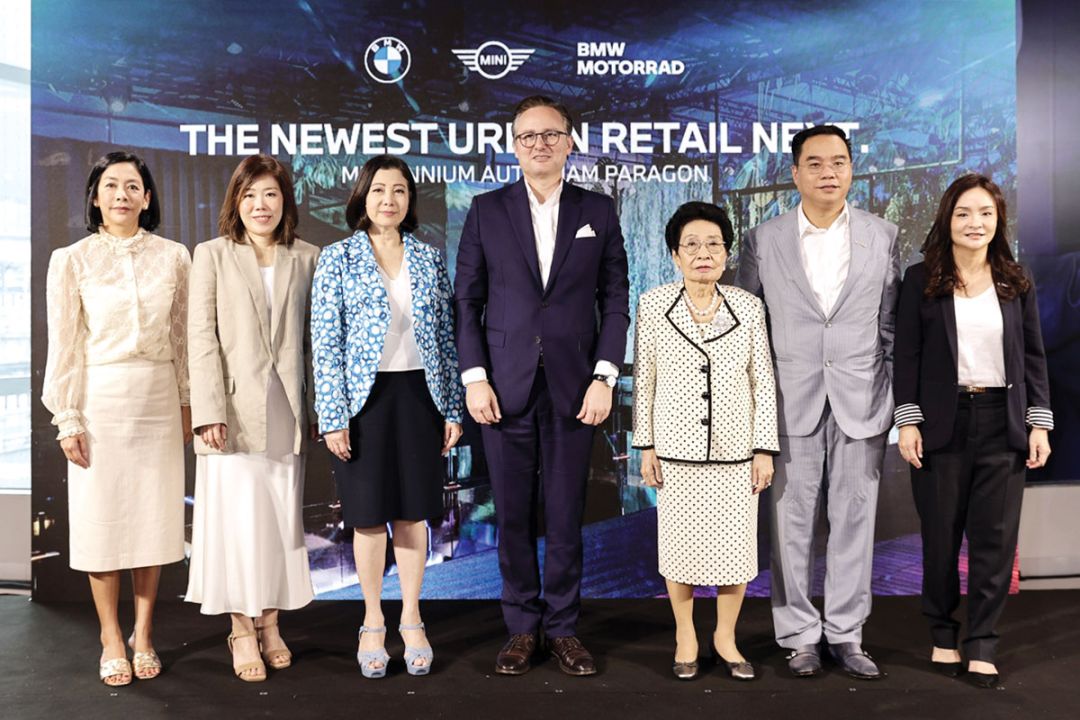 โลกธุรกิจ - มิลเลนเนียม ออโต้ฯ เปิดโชว์รูม สยามพารากอน