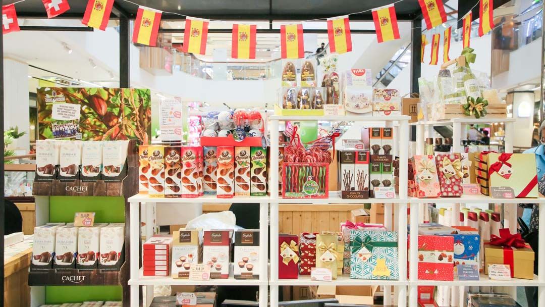 ผู้หญิง - เริ่มแล้วงานเทศกาลของขวัญและสินค้านานาชาติจากทุกมุมโลก ‘68th YWCA diplOmatic Charity ...