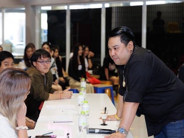 บันเทิง - สุดปัง!! AUDITION TRAINEE เข้าสังกัด Wisdom Entertainment กรรมการร้อง ว้าว...ไม่ธรรมดา!