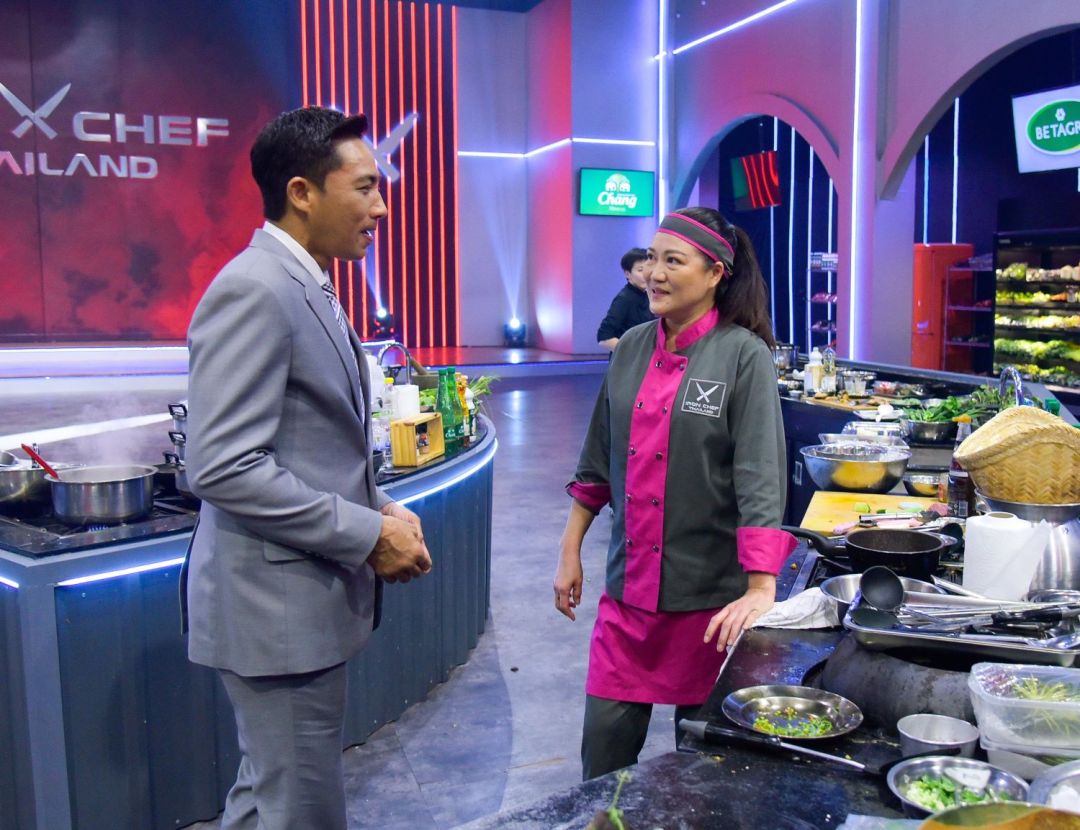 บันเทิง - Iron Chef ครบรสความเดือด..ดุเด็ดเผ็ดมันส์ !! 'คุณวินิจ'สายโหดท้า 'เชฟไก่'สายหวาน ...