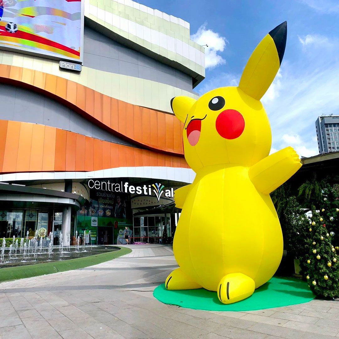 ผู้หญิง - เช็คอิน-แชะภาพกับเหล่ากองทัพ 'Pikachu Balloon' ฝีมือคนไทย กว่า 60 ตัว หน้า centralwOrld