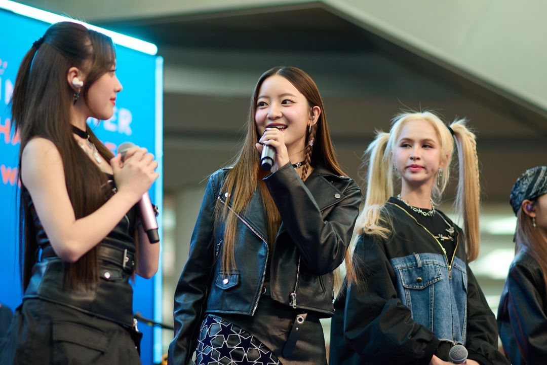 บันเทิง - 'อิ้งค์ วรันธร X 4EVE'จัดเต็มความสนุก โชว์ร้องเต้นสุดประทับใจ ...