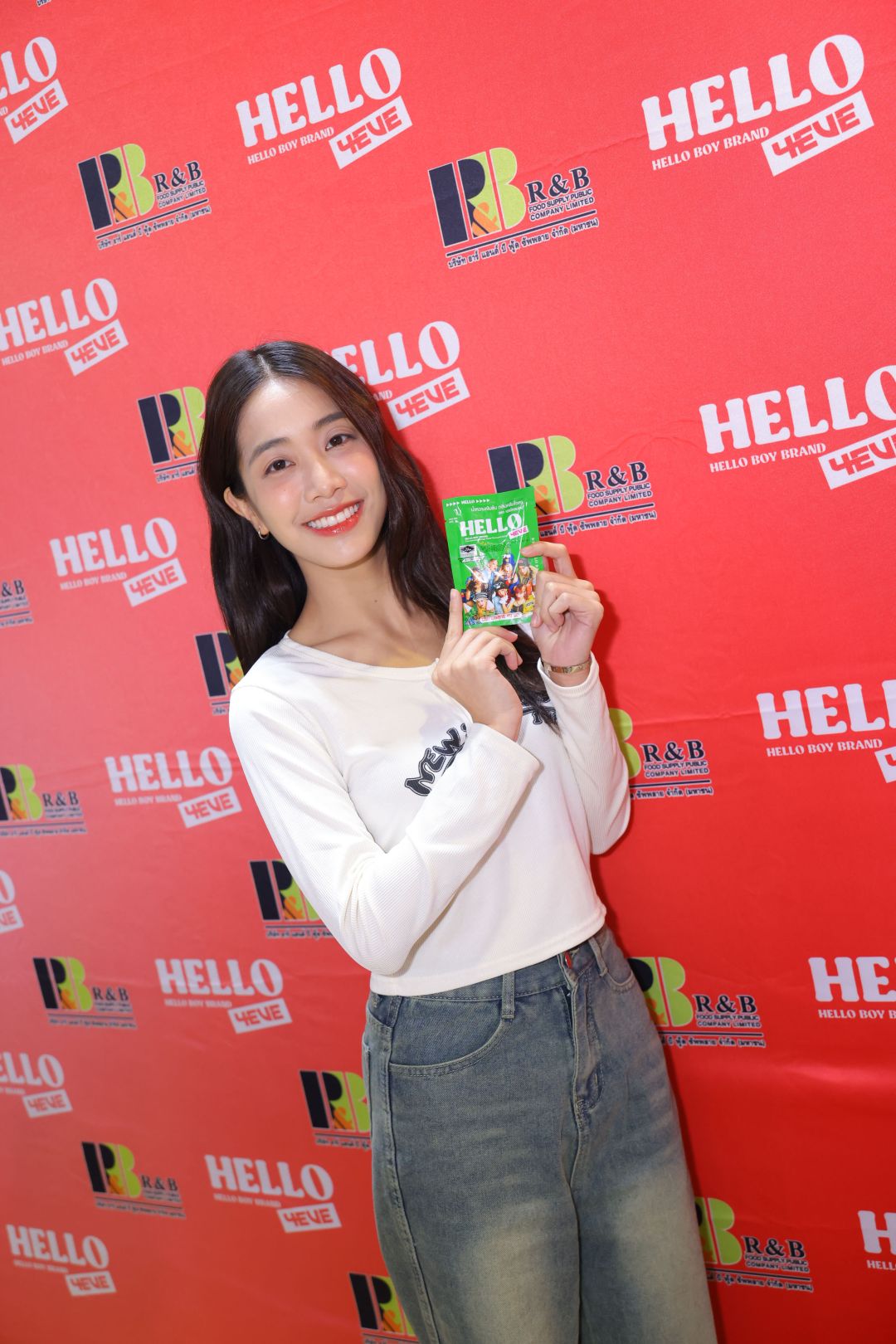 ผู้หญิง - 7 สาว 4EVE เปิดตัวธุรกิจแรกของทุกคน 'HELLO 4EVE' ในงาน Thaifex Anuga Asia