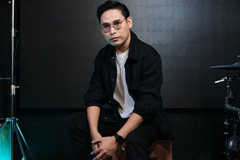 บันเทิง - ‘คนอ่อนแอ’ ซิงเกิลใหม่จาก Golf Prawit