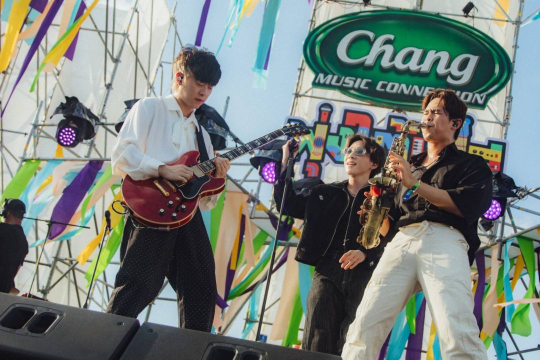 บันเทิง - GMM SHOWล่องใต้สร้างปรากฏการณ์ ความสำเร็จอย่างยิ่งใหญ่ Chang Music Connection presents ...