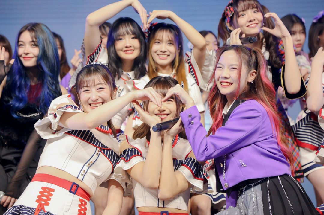 บันเทิง - แฟนๆคึกคัก'BNK48-CGM48'เสิร์ฟความฟินแบบใกล้ชิด! ในงาน'BNK48 & CGM48 Fan Festival 2023'