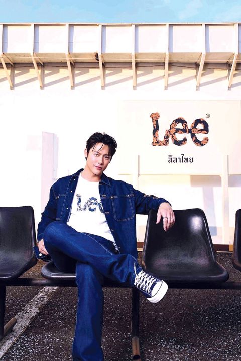 ผู้หญิง - Lee Thai Collection Spring-Summer 2024 ชวนสาวกเดนิมปลุกกระแส Soft Power