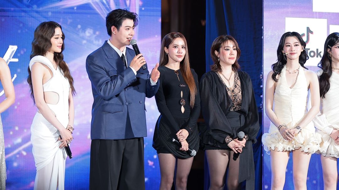 บันเทิง - เปิดตัวเรียลลิตี้ ‘In The 8ight’ 7 วัน 24 ชั่วโมง ไม่มีคัท ...